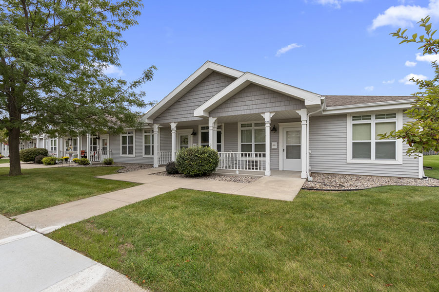 Photo Gallery Lakefront Manor Villas In Oshkosh Wisconsin
